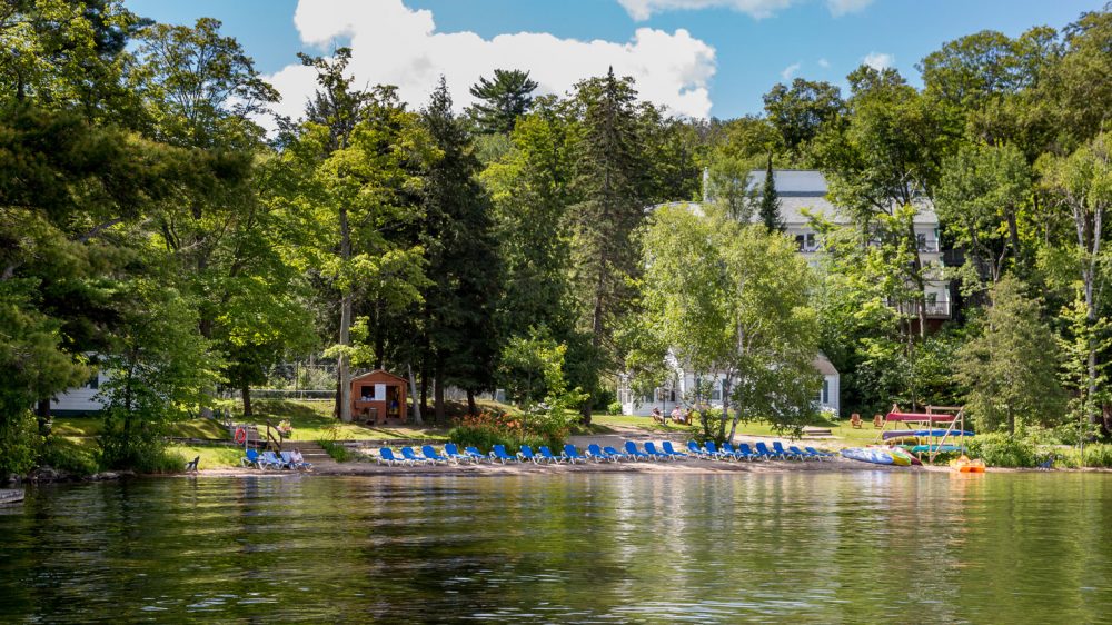 sherwood-inn-from-lake-joseph - Muskoka Tourism