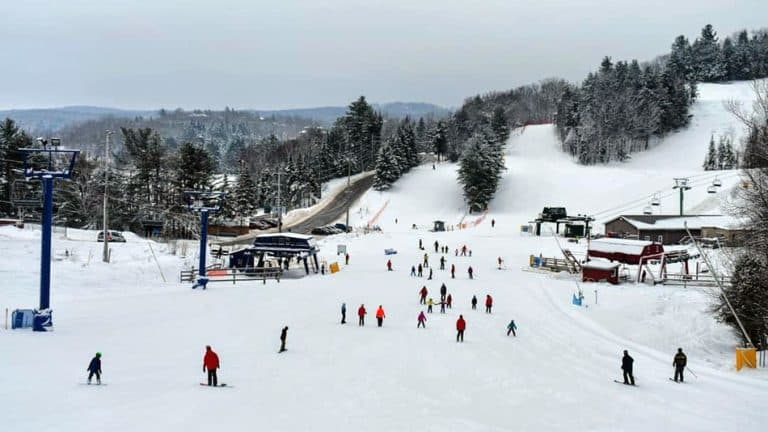 5 Winter Wonderland Getaways to Huntsville, ON - Discover Muskoka: Plan ...