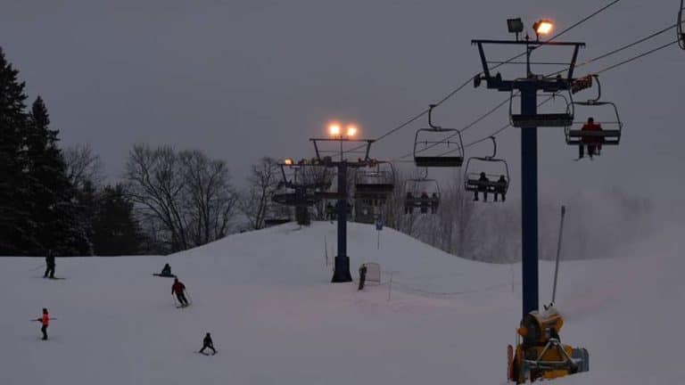 Hit the Slopes at Muskoka's Ski Resort! - Discover Muskoka: Plan Your Trip